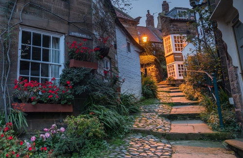Sunny place robin hoods bay | Dave Zdanowicz Photo