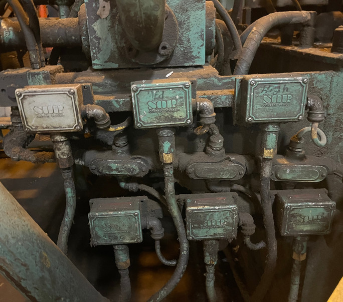 Harris HRB-8-NF Two Ram Baler | MRE