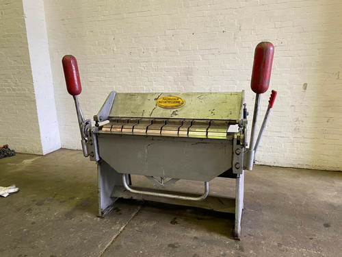 Morgan Rushworth Box & Pan Folder | Quinn Bros