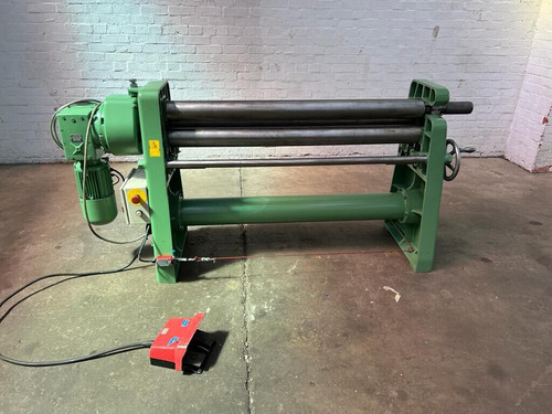 Luna 12/35 Powered Pyramid Bending Slip Rolls | Quinn Bros