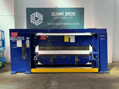 Keetona Hydroform 2.5m X 5mm Hydraulic Box & Pan Folder | Quinn Bros