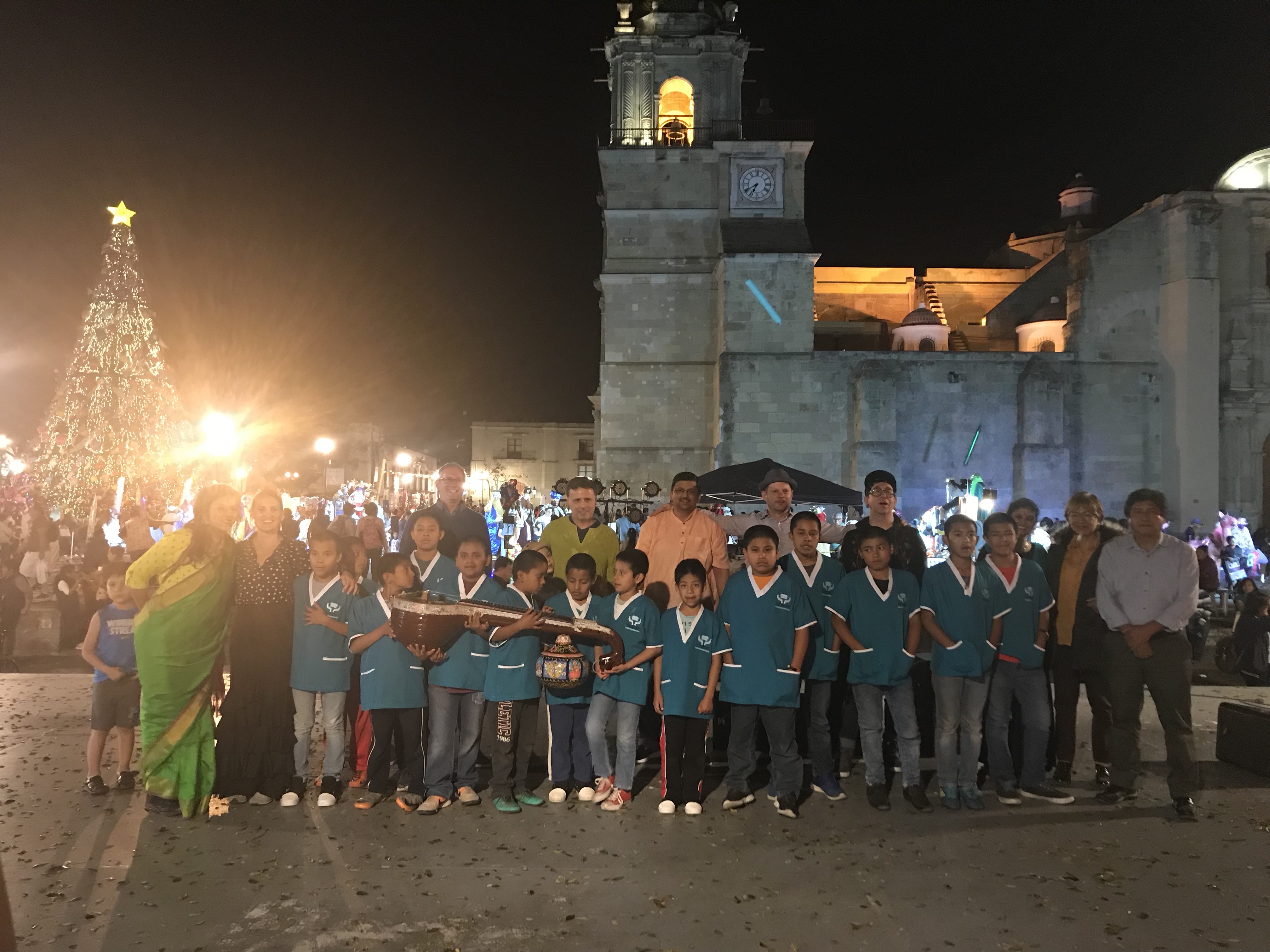 Home | CARLO BASILE The Guitars of Spain