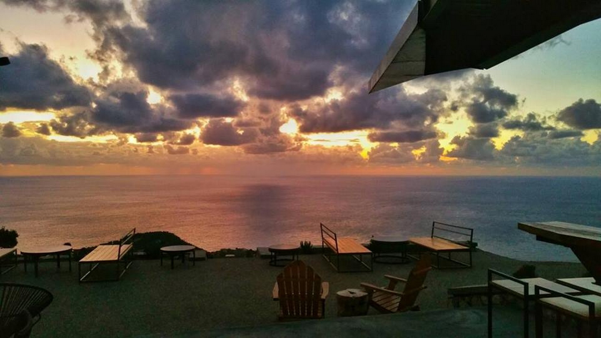 FLY ME LEFKADA BAR