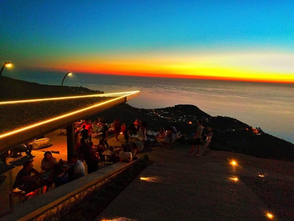 Fly Me Lefkada Bar