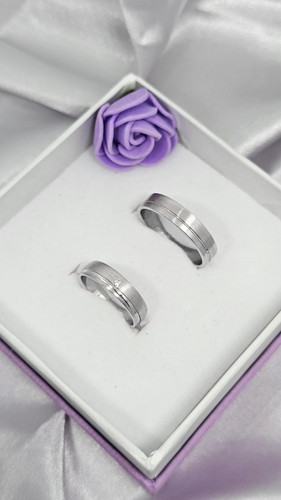 BURME SA JEDNOM LINIJOM NA IVICI | Zlatara SiN