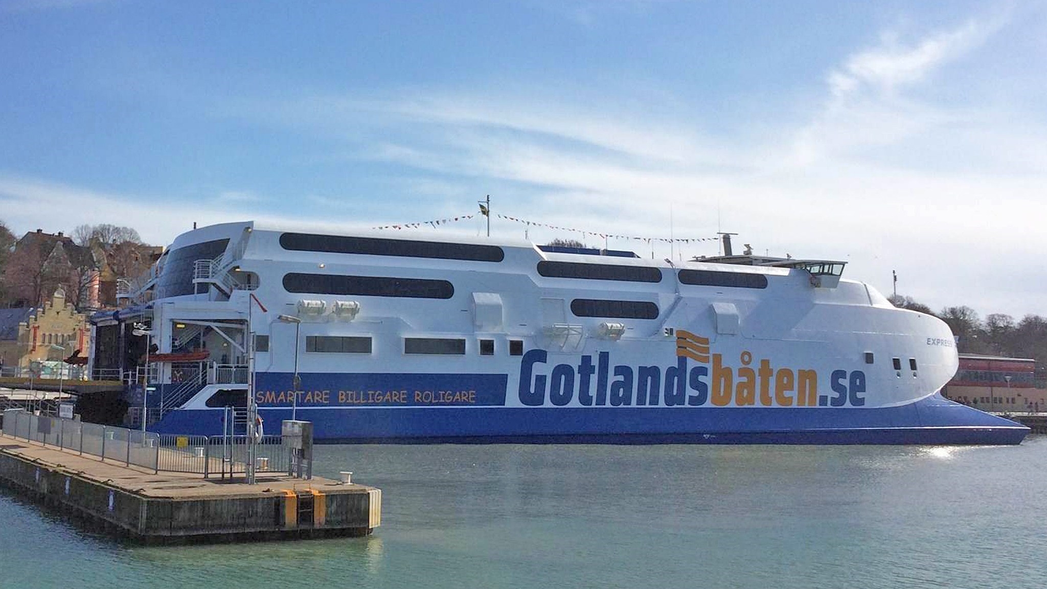 91m Incat catamaran Express available for charter | Maatsuyker | High ...