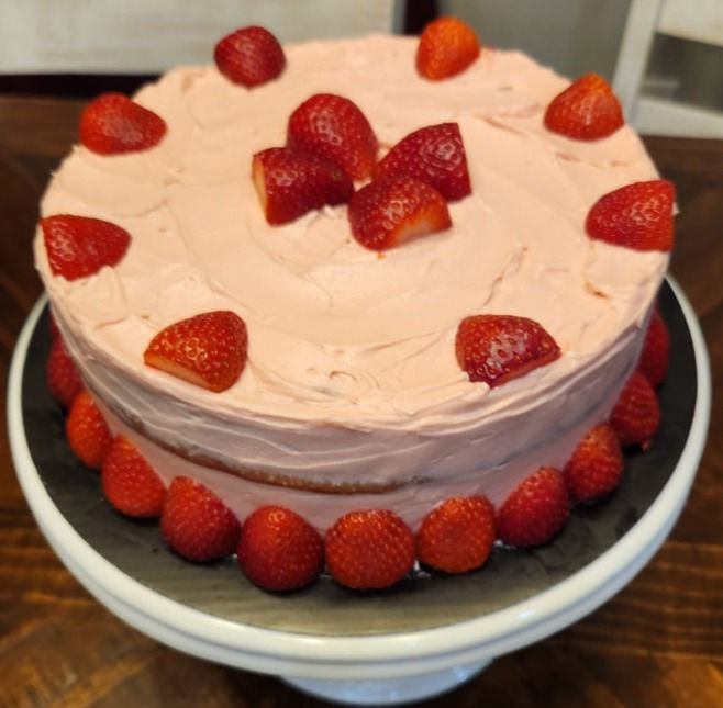 The Sugar Free Strawberry Cake | Dria's S'thrn Cakes