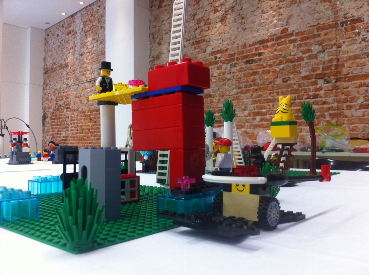 Smart Play | LEGO® SERIOUS PLAY®