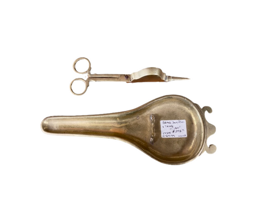 Brass snuffer with Tray | Ponzi's Antiques