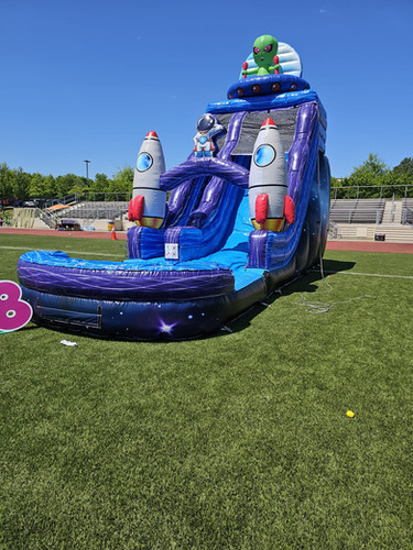 Astronaut Space waterslide 375$ | My Little Castle