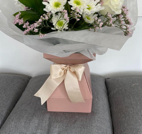 Portable Vase | Daisy May Flowers