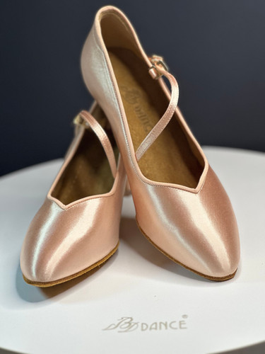 Ladies Ballroom Shoes | A&M Dance Wardrobe