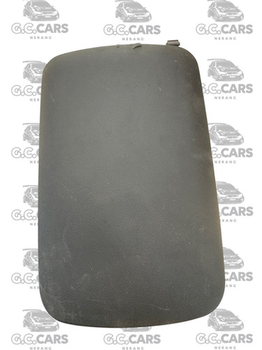 VE Commodore console lid - broken hinge | GC CARS