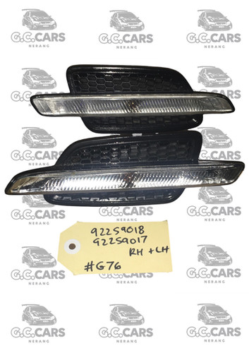 VE Front Passenger Indicator Guard Flasher LH & RH HOLDEN COMMODORE ...