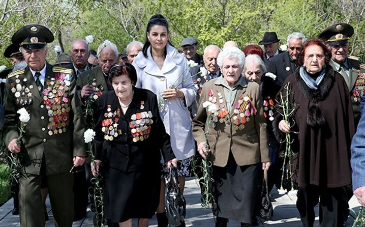 Algunas Historias De Mujeres Armenias Combatientes En La Gran Guerra Patria 
