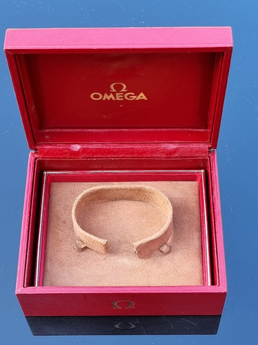 Omega Red Box | omegavintagewatches