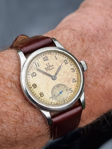 1942 Omega Officer Wrist Watch | omegavintagewatches