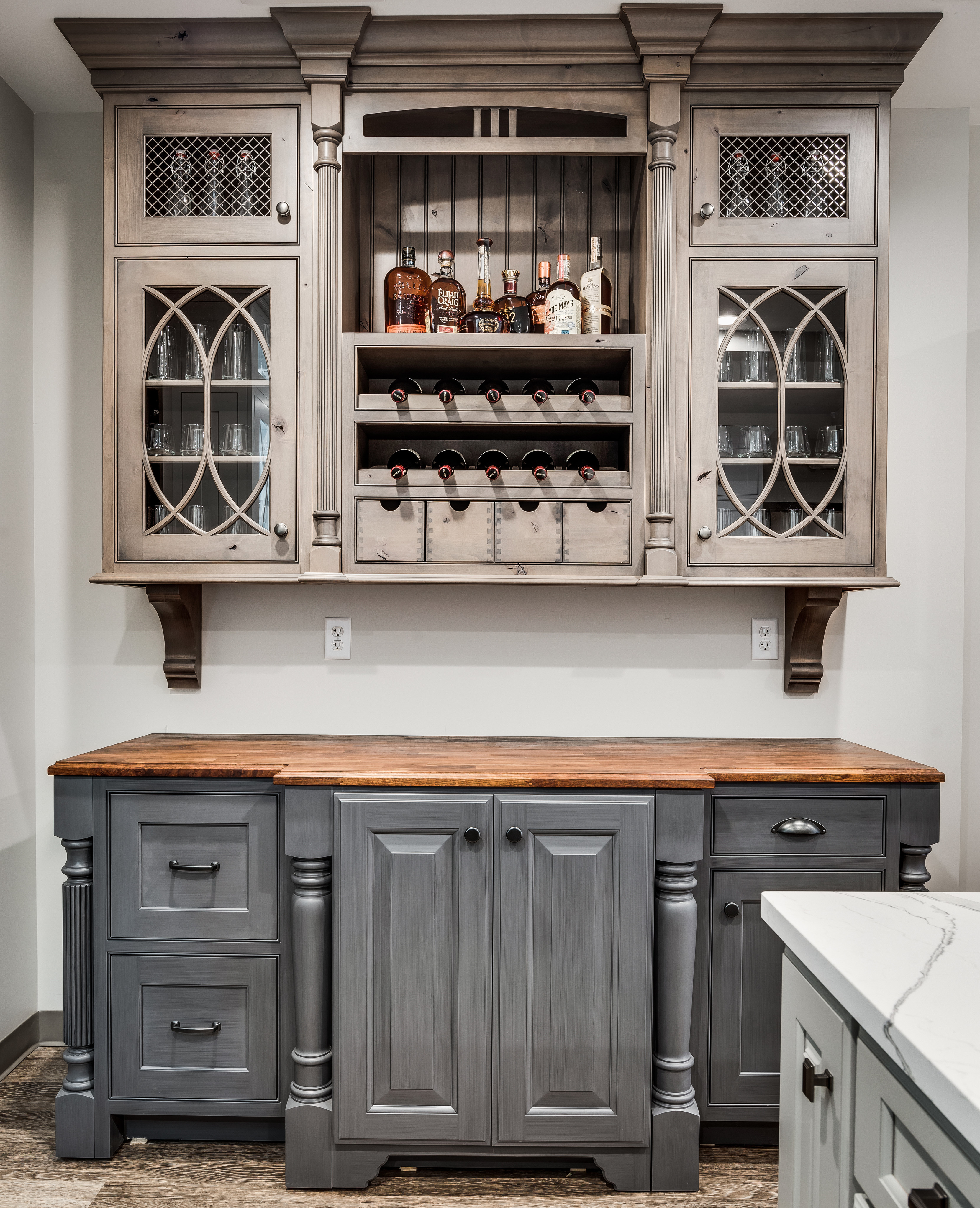 Butler's Pantry / Bar Areas | brentwood-cabinets