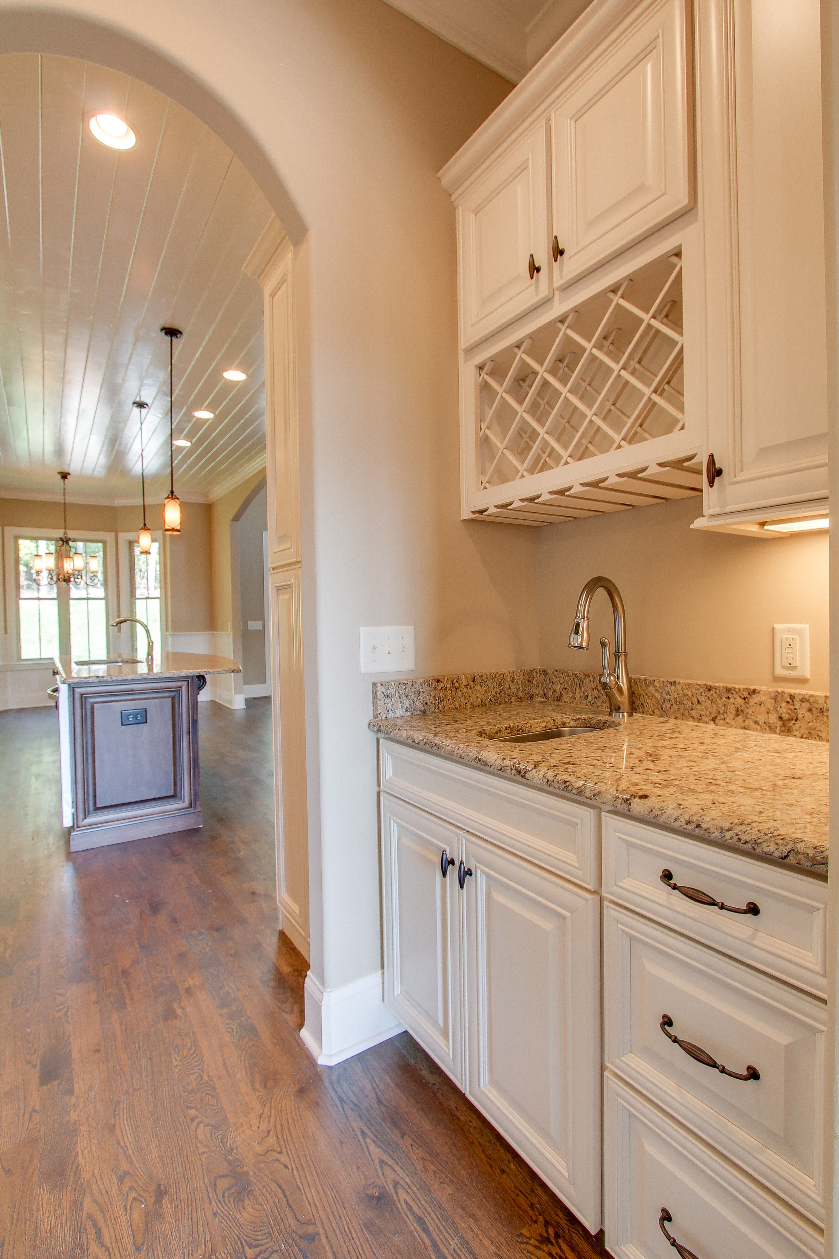 Butler's Pantry / Bar Areas | brentwood-cabinets