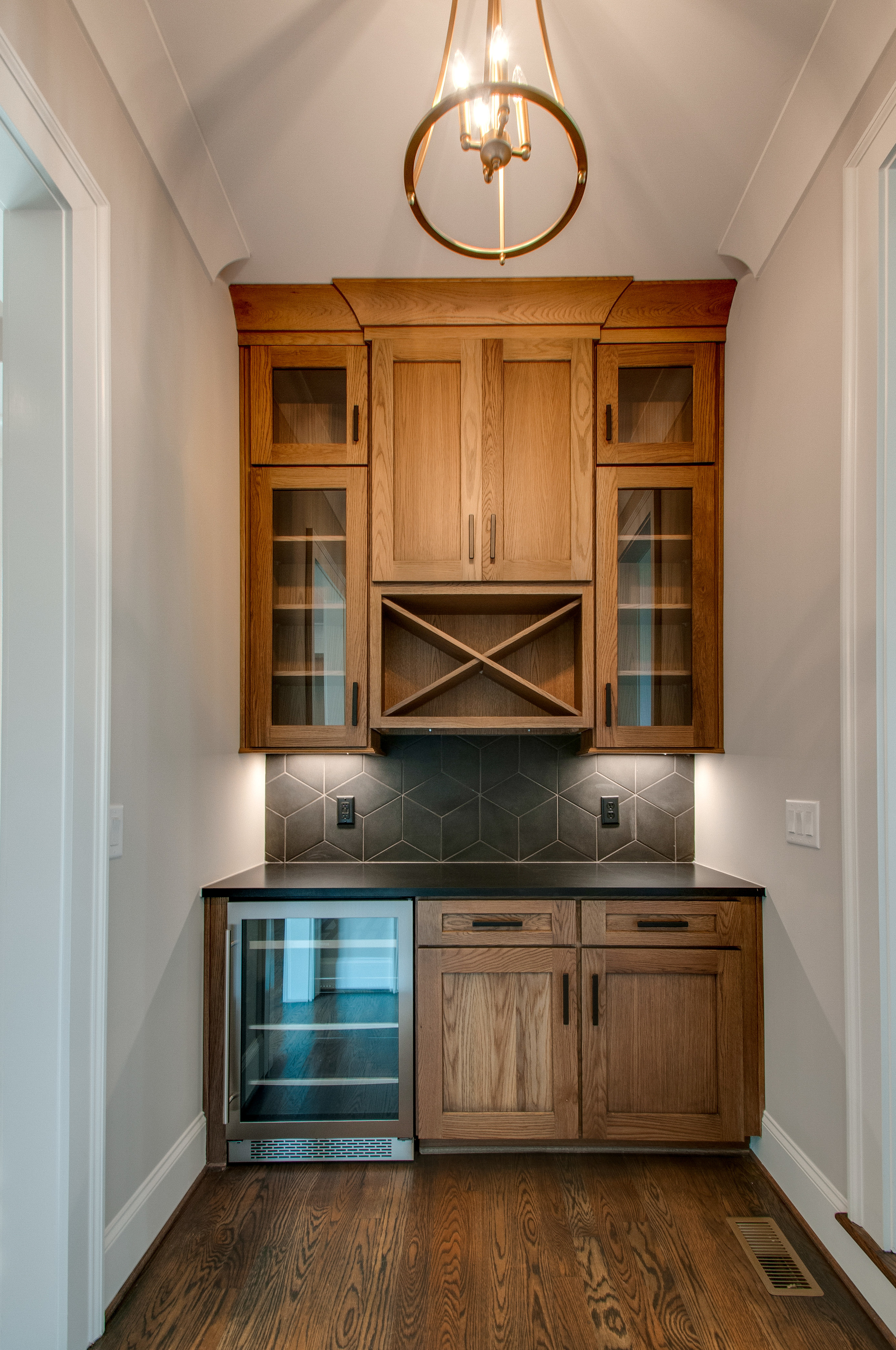 Butler's Pantry / Bar Areas | brentwood-cabinets