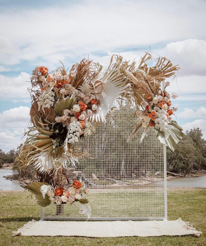 Wire Rectangle | Modern Love AU