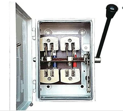 AB Cable Nut Bolt Type Service Connection Box | Sanlec Automation