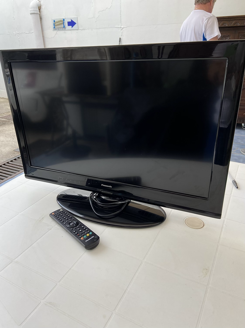 Prosonic 32” TV with HDMI, USB and COMMON INTERFACE | furniturerus