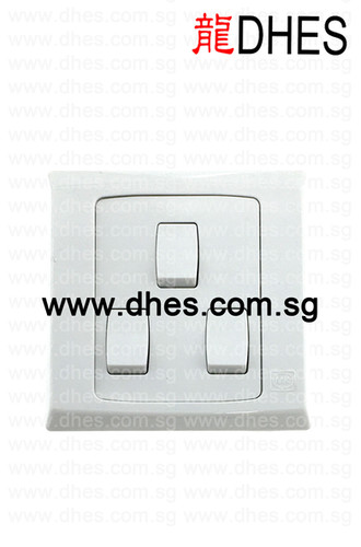 MK Slimline Plus Standard Rocker 3 Gang 1-Way 2-Way 10A Switch S8873 ...