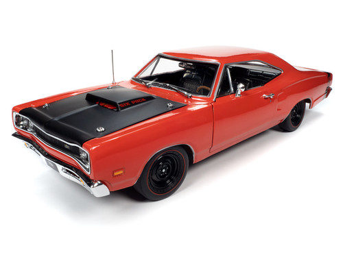 Auto World Collectible '69.5 Dodge Coronet Super Bee 1:18 Scale Diecast ...