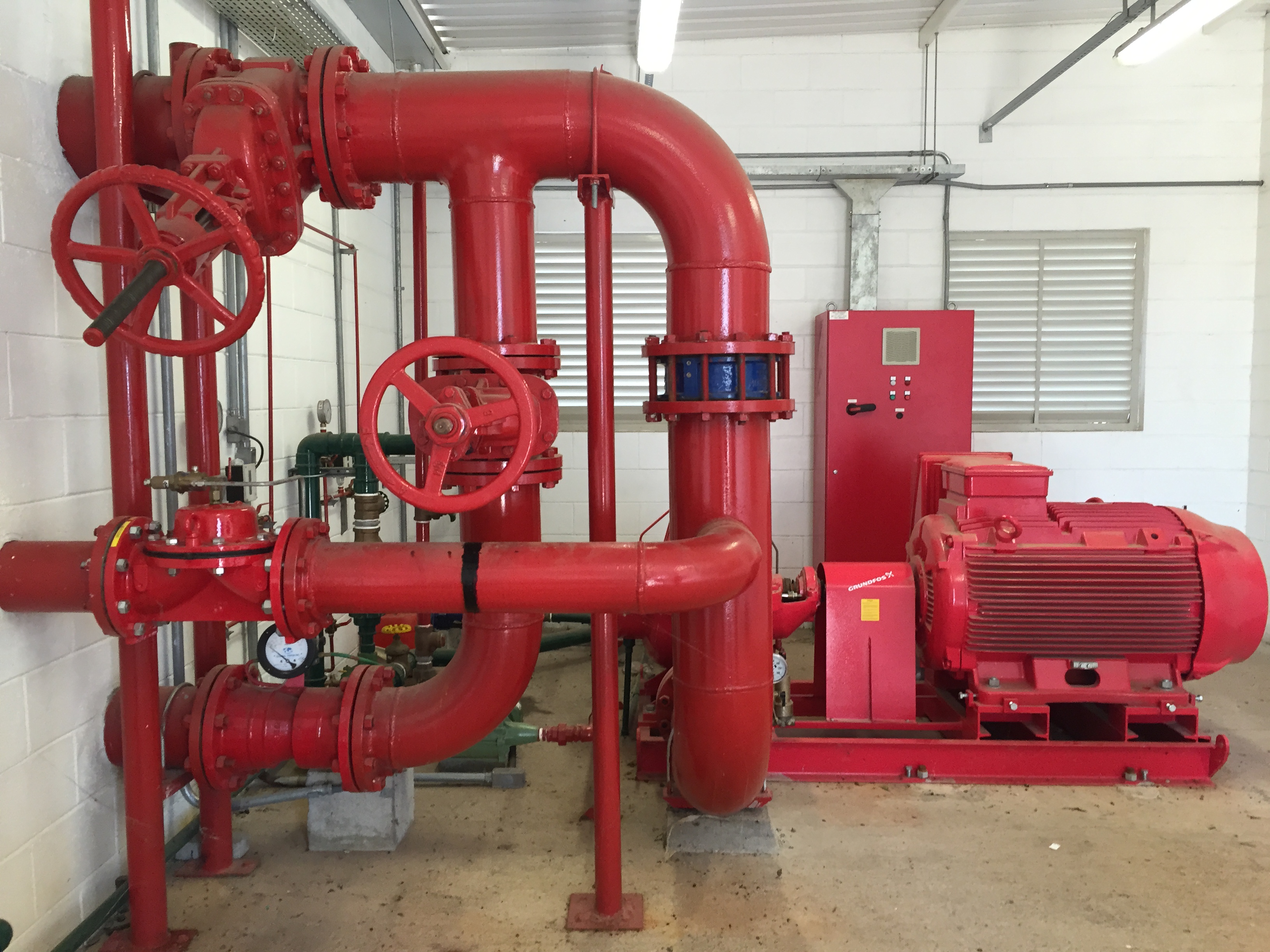 Sistema de Bombas de Incêndio | New Safety Sistemas Contra Incêndio