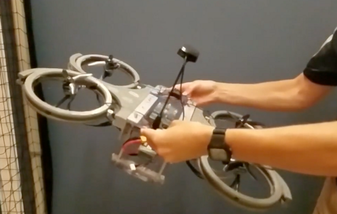 Discover our dual-axis tilting quadcopter