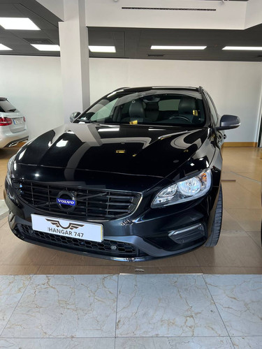 VOLVO V60 2.4 D6 R-Design AWD | Hangar 747
