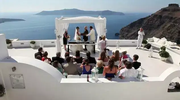 ΕΝΟΙΚΙΑΣΗ Dj ΓΙΑ ΠΑΡΤΥ ΕΝΟΙΚΙΑΣΗ ΕΞΟΠΛΙΣΜΟΥ ΤΕΝΤΕΣ ΚΑΡΕΚΛΕΣ