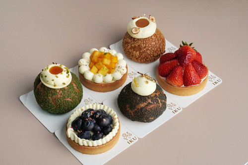 Signature 6-Piece Gift Box | Dessert Gift Box Singapore | Patisserie Iku