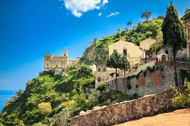 10 Sicilian Customs and Traditions you should know about