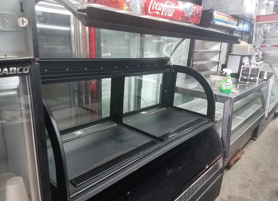 Starbucks Pastry Deli Case 66"1/2 w | Restaurant Equipment