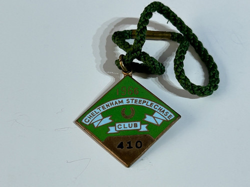 1966 Cheltenham Steeplechase Club Horse Racing Badge | TheTreasureTrench