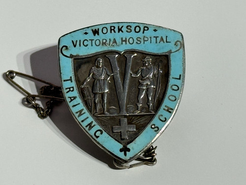 Worksop Victoria Hospital Training School Silver Nurses Badge ...