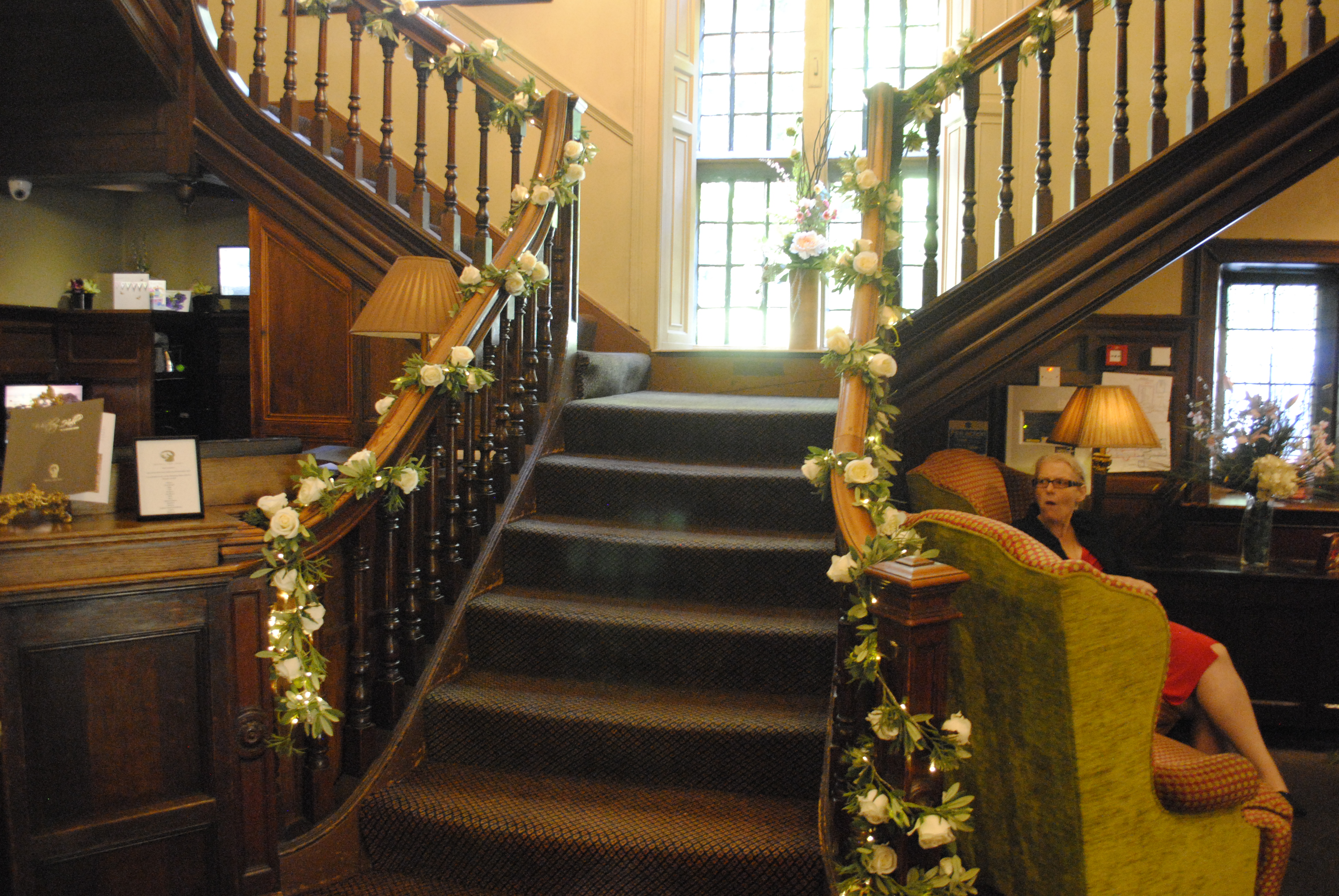 Staircase Dressing | Glamourpuss Weddings | Barnsley | South Yorkshire