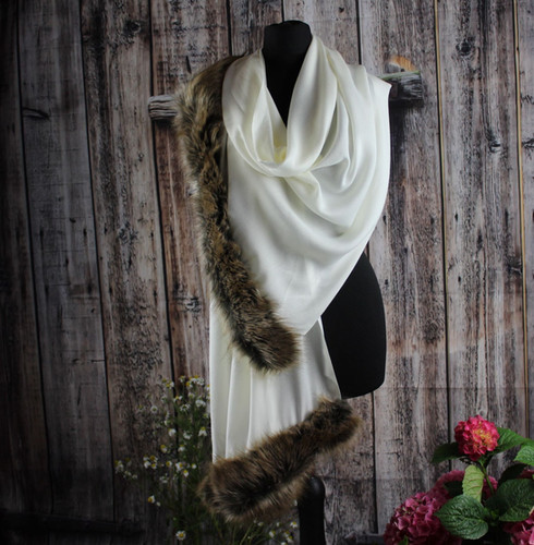Pashmina Wrap with faux fur trim - Luxury Hand Crafted shawl | Tweed ...