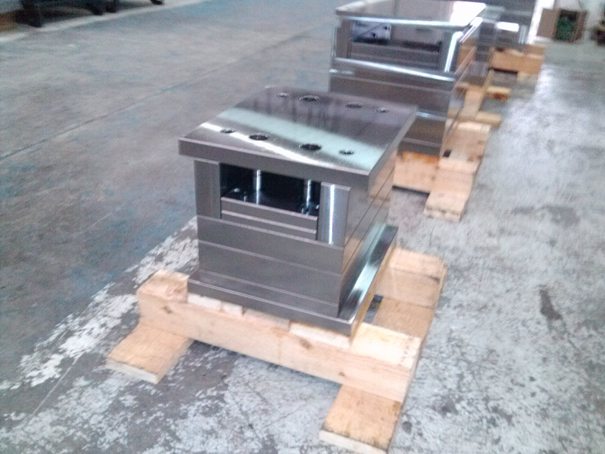 PORTAMOLDES ESTANDAR | PROTMEC | México