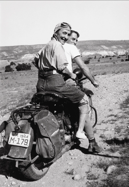 The Story Behind that Iconic Motorcycle Photo | Georgia O'Keeffe ...