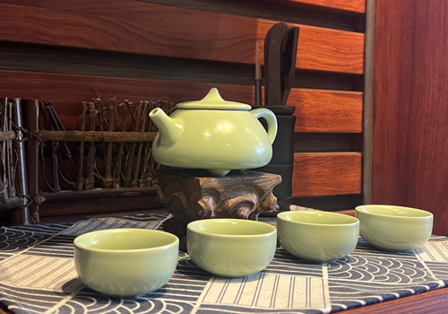 Green Porcelain tea set | T Life