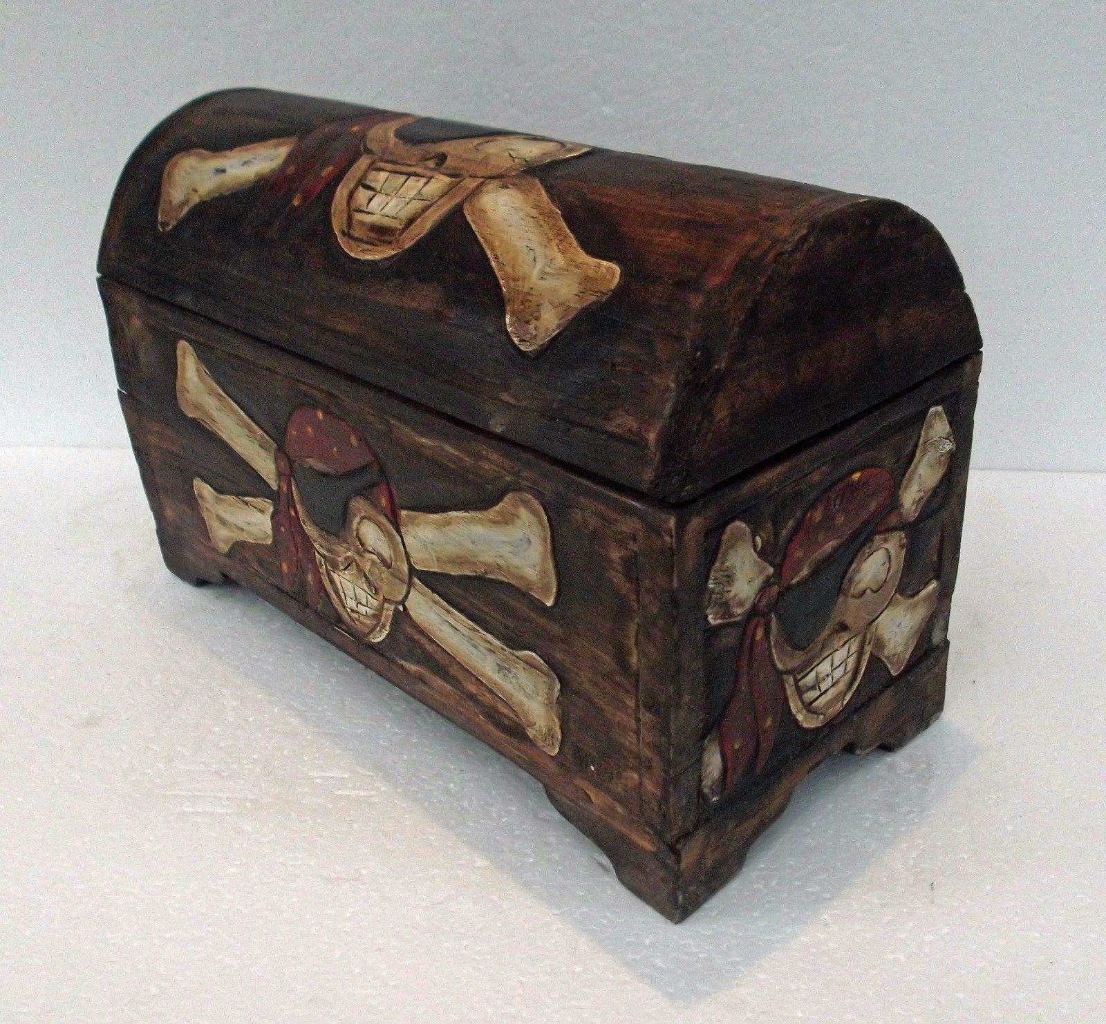 Unusual Rustic Pirate Treasure Chest - small | plantationdesigns