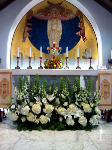 Full altar display | Bridgets Blooms