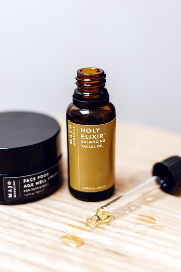 Majo Medicine - Holy Elixir | Rosa Uchima Designer