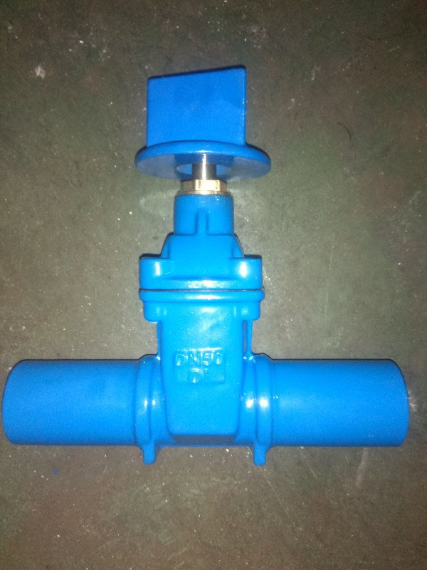 Spigot end gate valve