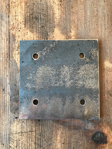 PLATINE 120x120 mm AVEC 4 PERCAGES DIAMETRE 8 MM ep 5 mm | Métal brut