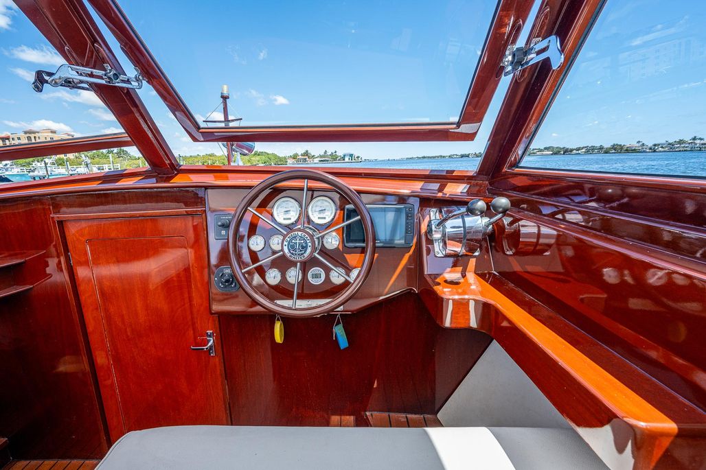 2012 Bertram Classic Cruiser