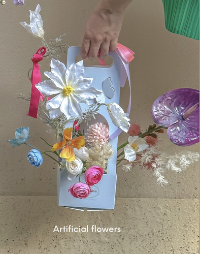 Artificial Pastel Papillon mini box | Ivy & Pollen